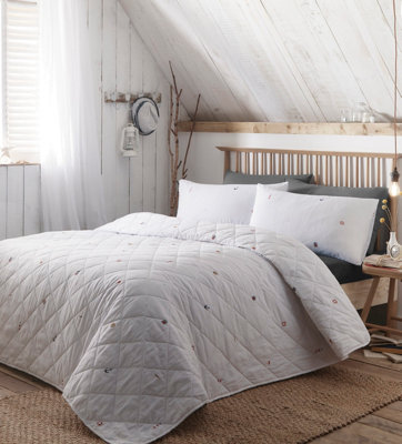 Harbour Quilted Throw 200 x 230cm | DIY at B&Q