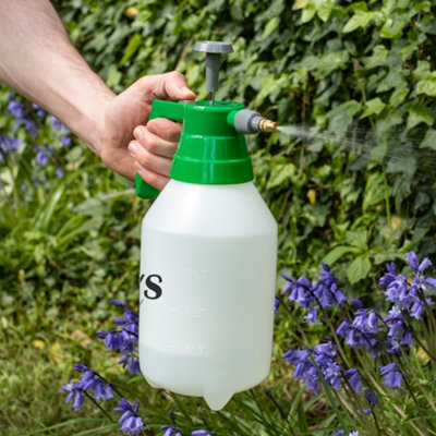 Hardys 1.5 Litre Garden Pressure Sprayer Easy Hand Pump Action Adjustable Nozzle for Watering Weed Control