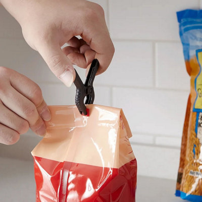 Hardys 6x Small Sping Loaded Plastic Clamps Clips Holder Model Craft ...