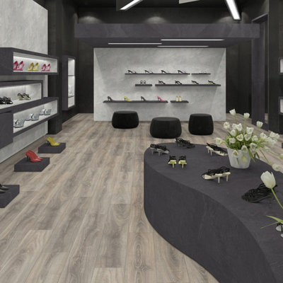 Harro Mill Oak Brown Wood Effect Click Laminate Flooring - Plank (8mm ...