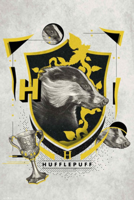 Harry Potter Hufflepuff Illustrative 61 x 91.5cm Maxi Poster | DIY at B&Q