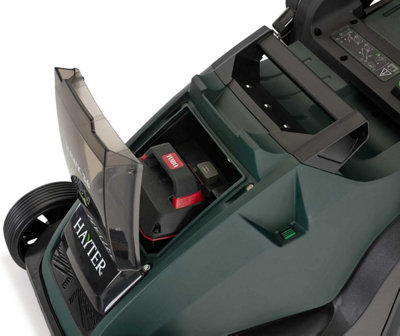 HAYTER HAWK 43 CORDLESS 60V LAWNMOWER SELF-PROPELLED C/W 4.0AH BATTERY ...