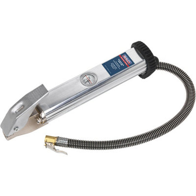 HEAVY DUTY ALUMINIUM TYRE INFLATOR WITH CLIP-ON CHUCK AND 0.5M HOSE