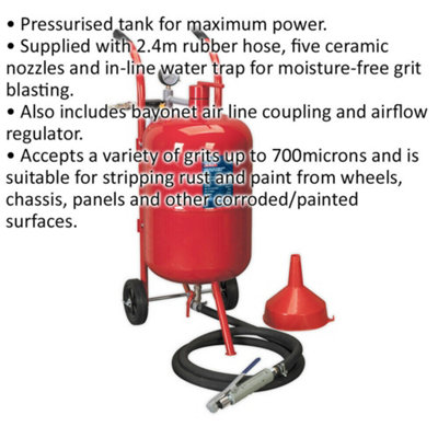 HEAVY-DUTY PORTABLE SANDBLASTING GUN KIT WITH WATER TRAP AND GRIT HOPPER