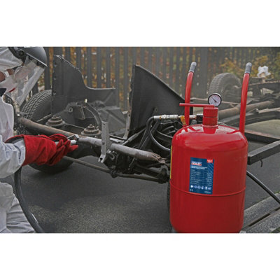HEAVY-DUTY PORTABLE SANDBLASTING GUN KIT WITH WATER TRAP AND GRIT HOPPER