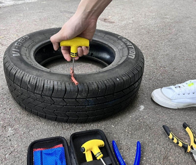 Heavy Duty Tubeless Tyre Puncture Repair Kit with Tools & Case for Car ...