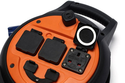 Hi-Gear Mobile Mains Roller Power Unit with 3 UK 3 Pin Sockets & 2 USB ...