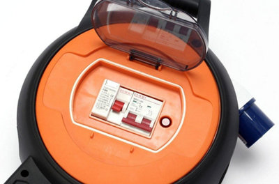 Hi-Gear Mobile Mains Roller Power Unit with 3 UK 3 Pin Sockets & 2 USB ...