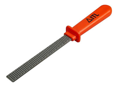 High-Performance Insulated Flat Rasp Tool for Extreme Weather Conditions