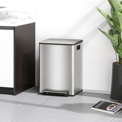 HOMCOM Double Kitchen Bin, Pedal Bin with Soft-Close Lid, Silver Tone
