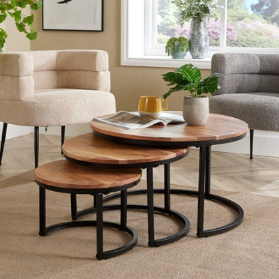 Round table nest store