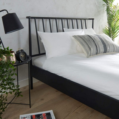 Home Source Odessa 5FT King Black Metal Bed Frame with Headboard