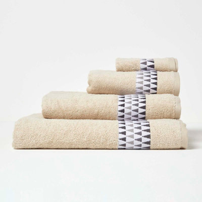 Homescapes Geometric 100% Cotton Hand Towel, Beige