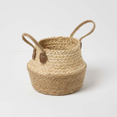 Homescapes Natural Woven Basket Planter, 24 cm | DIY at B&Q