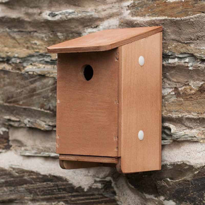 House Sparrow Nest Box - Plywood - L17 x W13 x H24 cm | DIY at B&Q