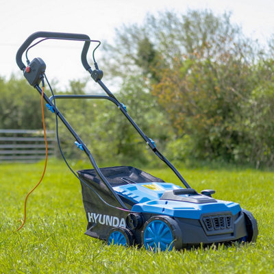 Hyundai 14 inch 36cm 2 in 1 1600W Electric Lawn Scarifier and Aerator with 45L Collection Bag ...