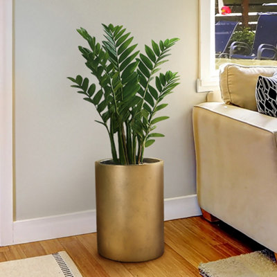 IDEALIST™ 45cm Tall Planter, Gold Plant Pot, Reinforced Stone Round ...