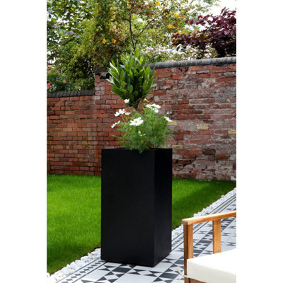 IDEALIST™ 50cm Tall Planter, Black Reinforced Stone Garden Planter ...