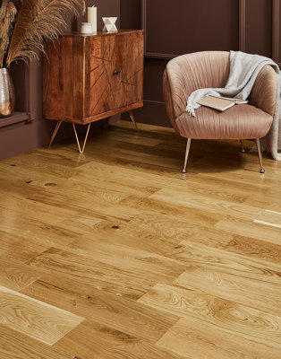 Impero Natural Oak Lacquered Engineered Wood Flooring. 1.82m² Pack ...