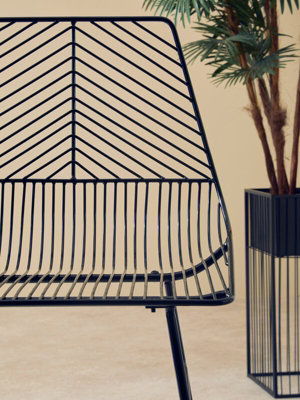 Interioirs by Premier Wire Design Black Metal Wire Bar Chair, Stylish ...