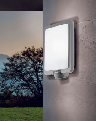 IP44 Outdoor Wall Light & PIR Sensor Stainless Steel Square 1 x 28W E27 ...