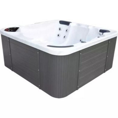 iQue Tonga Family 51 Spa Sterling Silver | DIY at B&Q