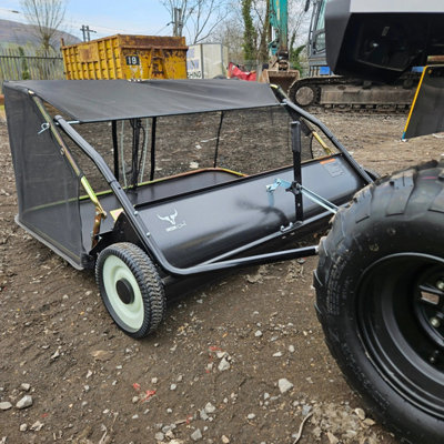 Iron Ox Tow-Behind Lawn Sweeper 122cm