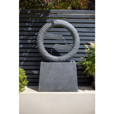 Jackson Spills Mains Power Water Feature With Cover