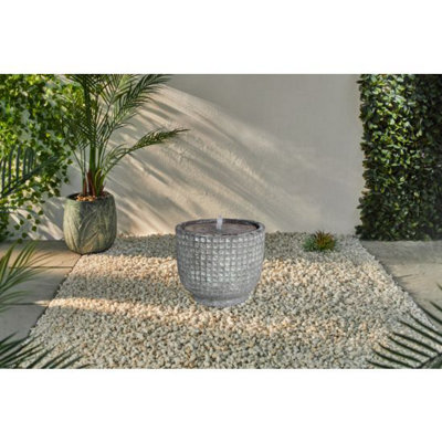 Jada Antique White Solar Powered Water Feature With Cover