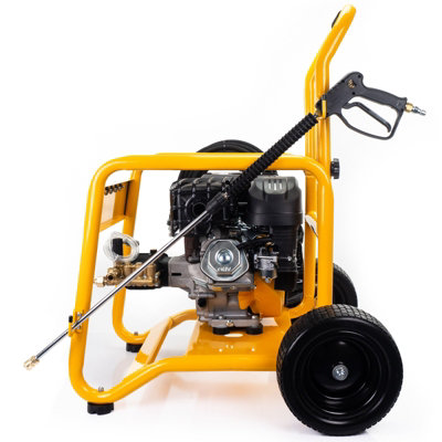 JCB Petrol Pressure Washer 4000psi / 276BAR Annovi Reverberi Triplex AR ...