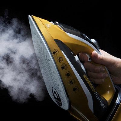 JML Phoenix Gold Free Flight - The powerful, cordless ceramic iron