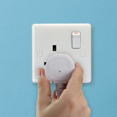 JML Presto Plug - The plug extension that puts sockets where you need them