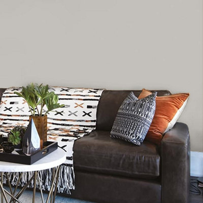 Johnstone's Wall & Ceiling Venice Grey Matt Paint - 2.5L