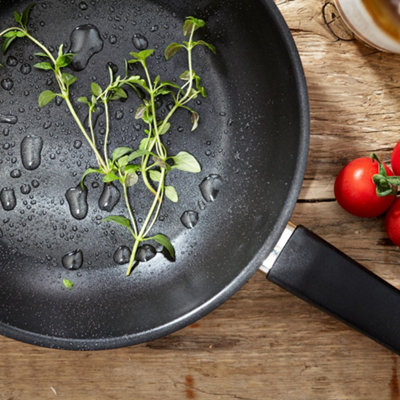Judge Vista Non-Stick Skillet Frying Pan 30cm - Silver