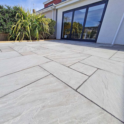 Kandla Grey Indian Sandstone Paving Slabs - Tumbled - Patio Kit - 22mm