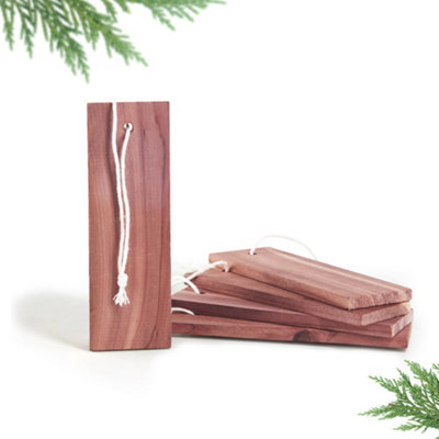 Katcha Natural Cedar Blocks with String - Pack of 10