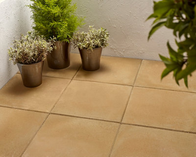 Kelkay Ashford Smooth Garden Paving - 450 x 450mm - Buff - Pack of 60 ...