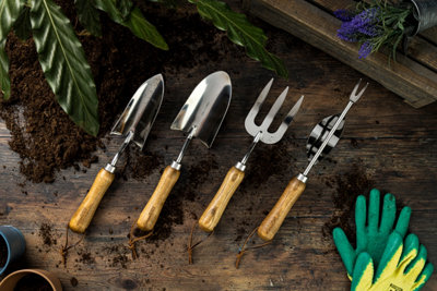 Kingswood Green 4 Pieces Garden Tool Set