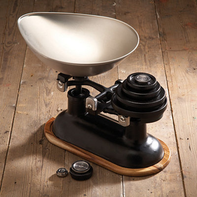 KitchenCraft Traditional Balance Scales in Black, Acacia Wood Stand