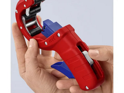 Knipex DP50 Versatile Plastic Pipe Cutter for Efficient Cutting