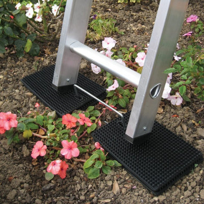 Laddermat, Ladder Leveller - Anti-Slip for Sloping or Uneven Ground ...