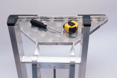 Laddermat Ladder Stand Off with Platform