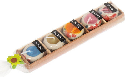 Laeto Pack of 5 Small Round Shaped Scented Candles | DIY at B&Q