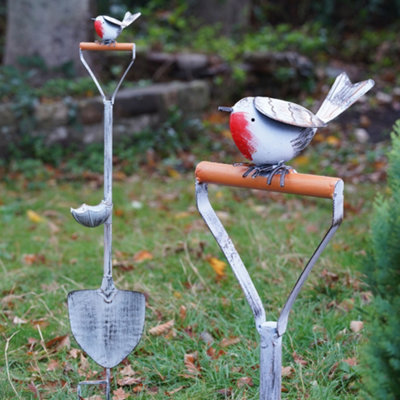 Large Robin on Shovel Bird Feeder Metal Garden Ornament Bath Sculpture ...