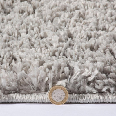 Larissa Ghost Grey 100x150cm Shaggy Rug | DIY at B&Q