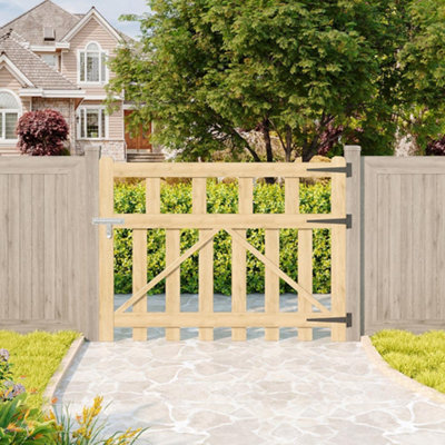 Lattice Garden Gate with Latch 120cm W x 90cm H