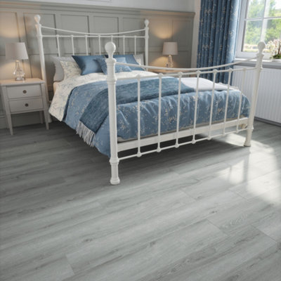 Laura Ashley Sutterton LVT Waterproof Matt Finish Wood Effect Luxury ...