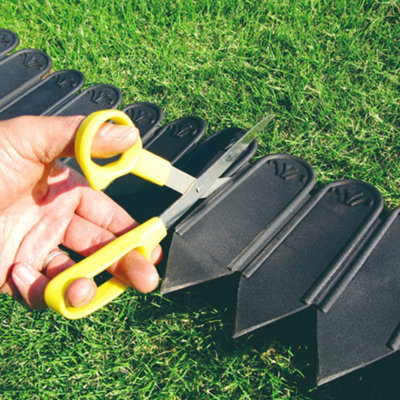 Lawn Edging Spiked Flexible Garden Border Roll for Grass Flower Beds ...