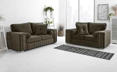 Layla 3+2 Fullback + Extra Cushions