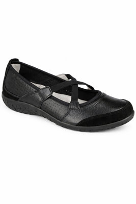 Leather Elastic Cross Strap Comfort Pumps with Flexible Sole
